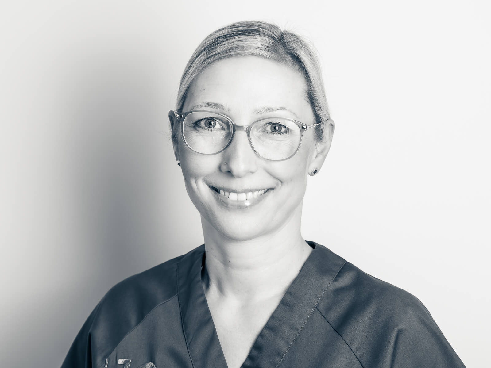 Über die Praxis für Oralchirurgie - L12 Zahnmedizin